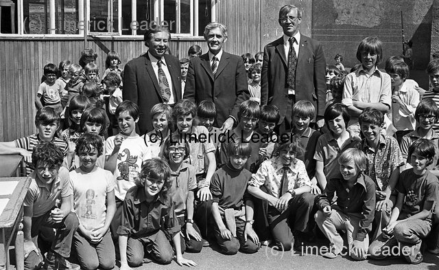 Presentation of medals at Model School sports day June 1975 | From ...