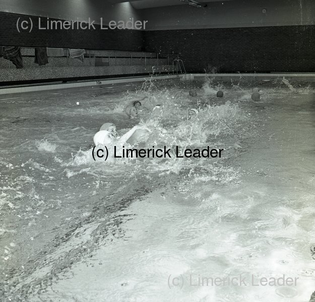 St Enda's swimming pool class 1976 | From Limerick With Love